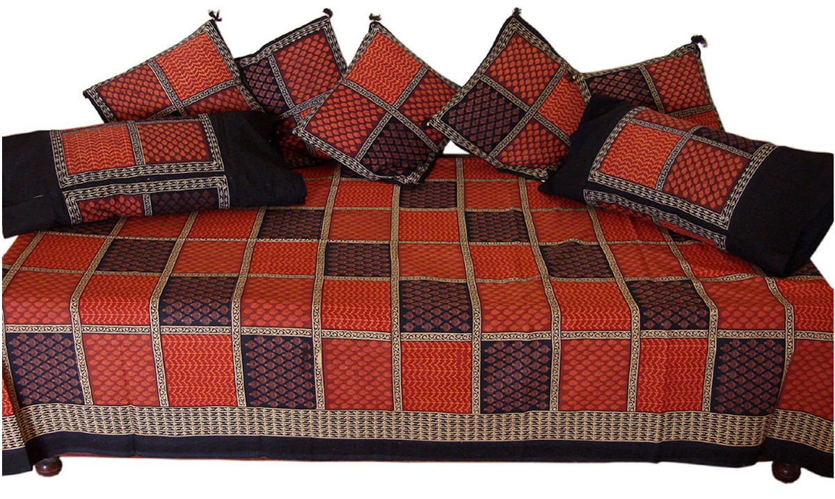 8 Piece Dewan Set worth Rs.2441 at Rs.1084 @ StyleTag